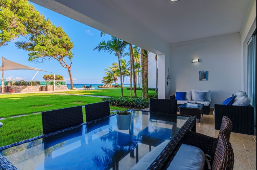 Beautiful And Comfortable 3 Bedrooms Beachfront Condo