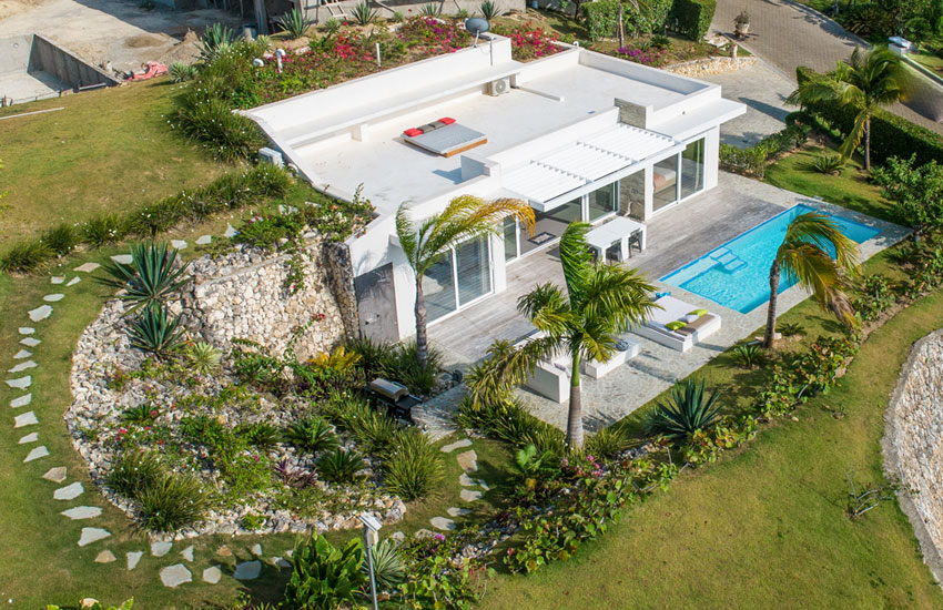 Villas With Natural Durable And Spacious Style.